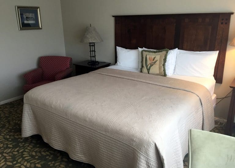 Hotel Review: The Historic Summit Inn in Pennsylvania's Laurel ...