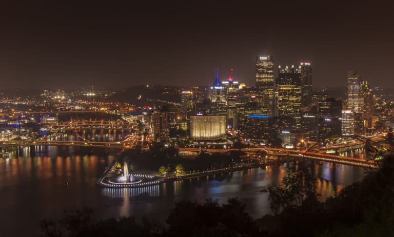 Overlooking Pittsburgh from Mount Washington: The Best Urban Vista in ...