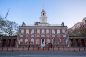 Visiting Indepdence Hall and the Liberty Bell in Philadelphia ...