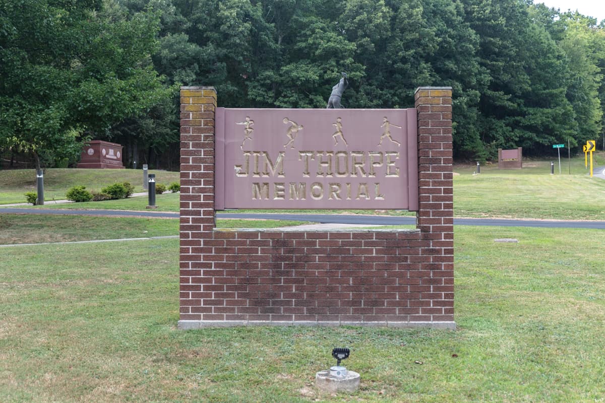 Visiting The Grave Of Jim Thorpe In Carbon County Pennsylvania Uncovering Pa