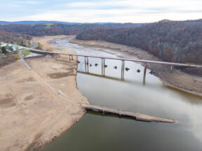 Visiting the Sunken Ruins of the Great Crossings Bridge in the Laurel ...