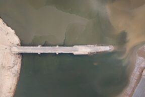 Visiting the Sunken Ruins of the Great Crossings Bridge in the Laurel ...