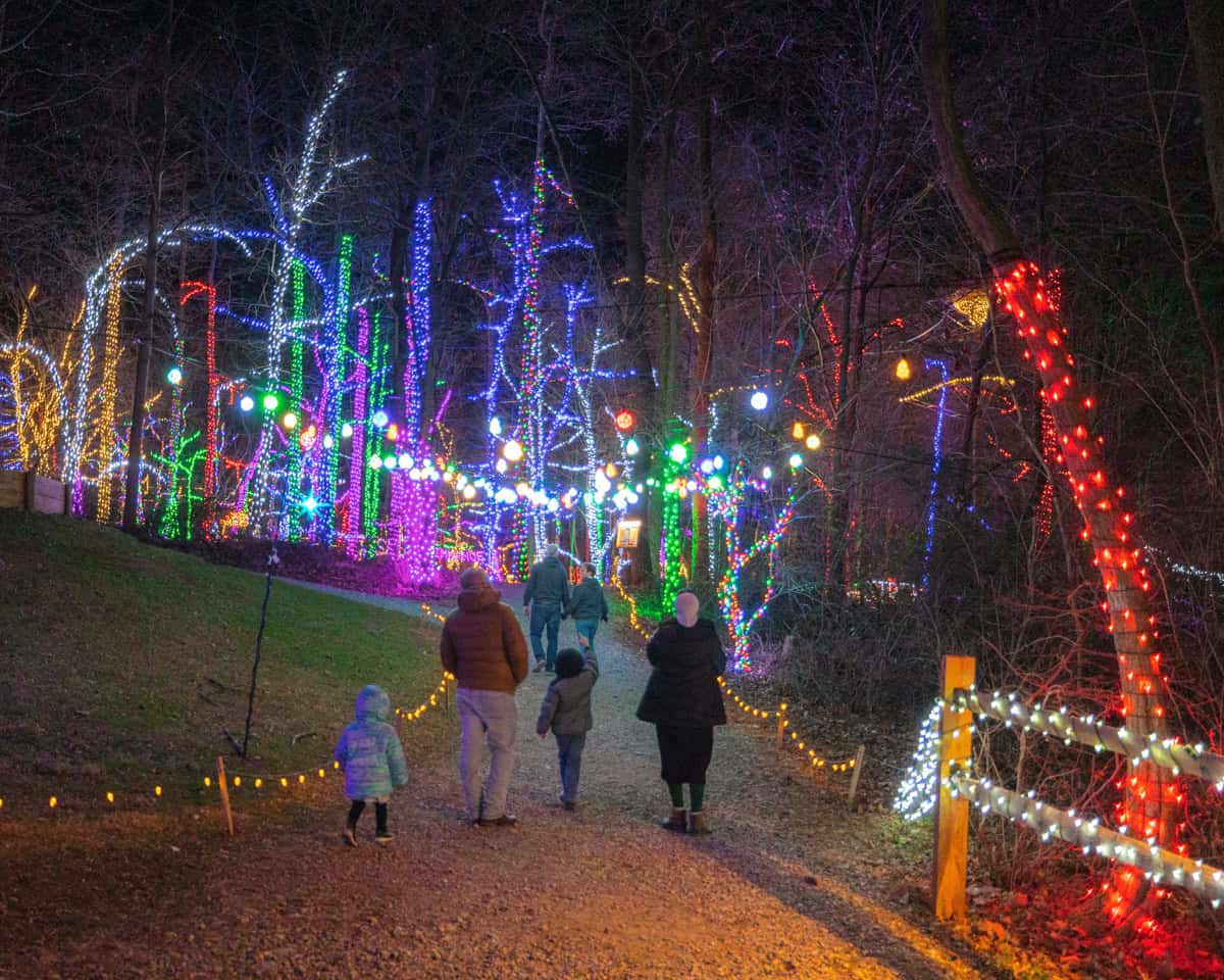 18 of the Most Festive Walk-Through Christmas Displays in Pennsylvania ...