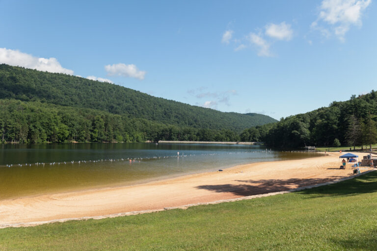 Hiking the Lakeside Trail at Cowans Gap State Park in Fulton County, PA ...
