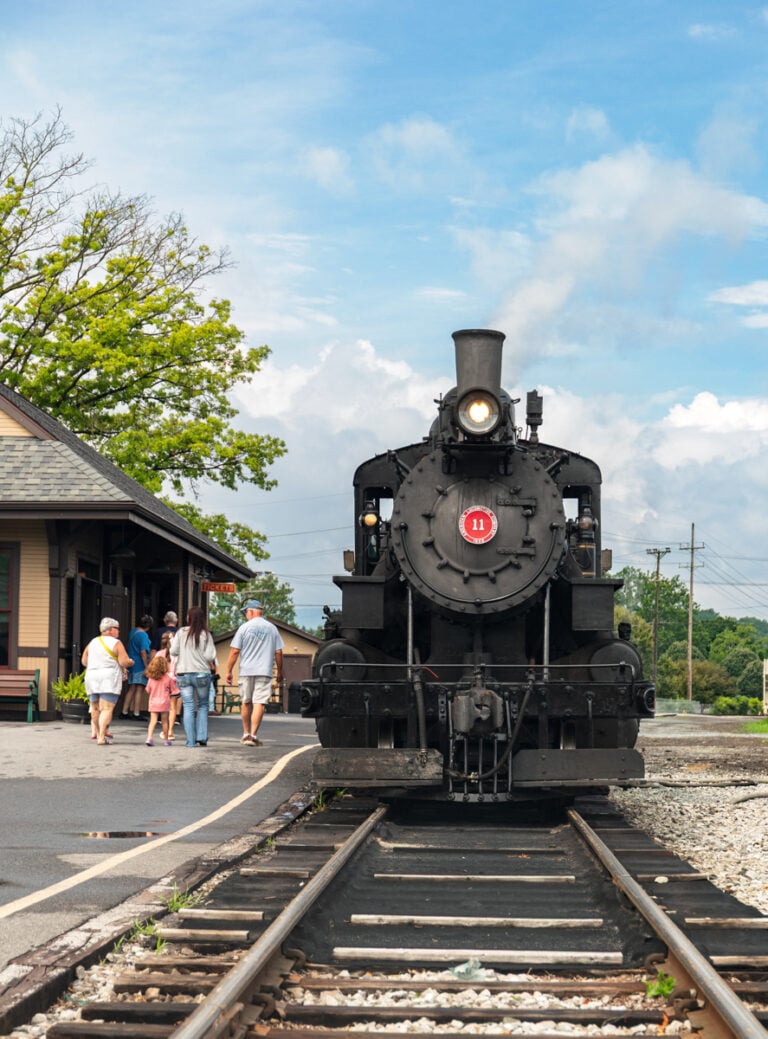 Riding the Rails at the Everett Railroad in Blair County, PA ...